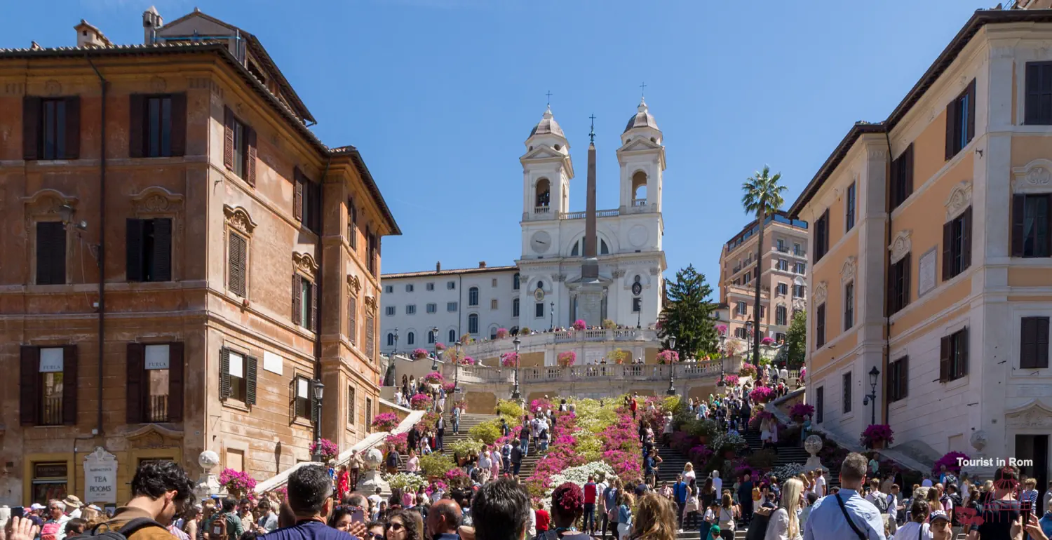 Pentecost in Rome 2026 – Rose Petal Rain, Papal Mass & Tips